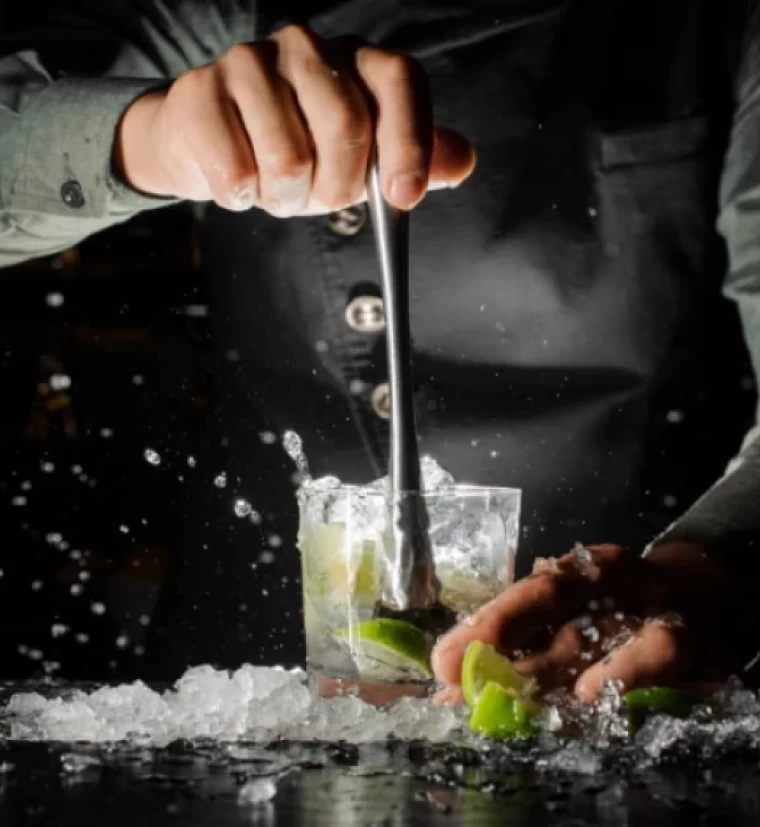 What is Mixology? How to Become an Alchemist of Drinks? | ALIFARD CO